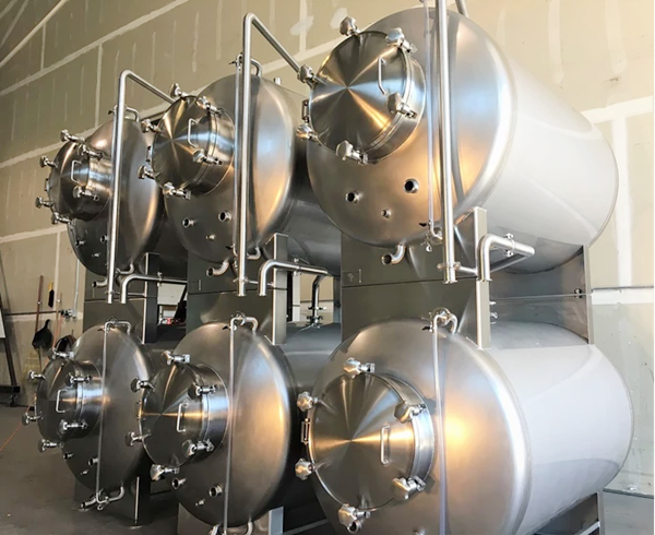 500L horizontally stackable insulated bright beer tank/ beer storage ...